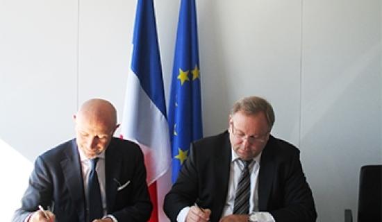 Signature des lignes directrices LCB/FT des professions d ...